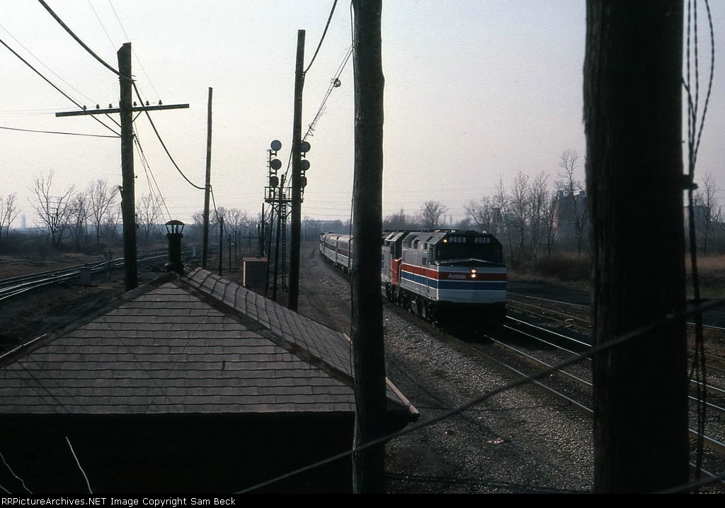 AMTK 208 at Pine Junction